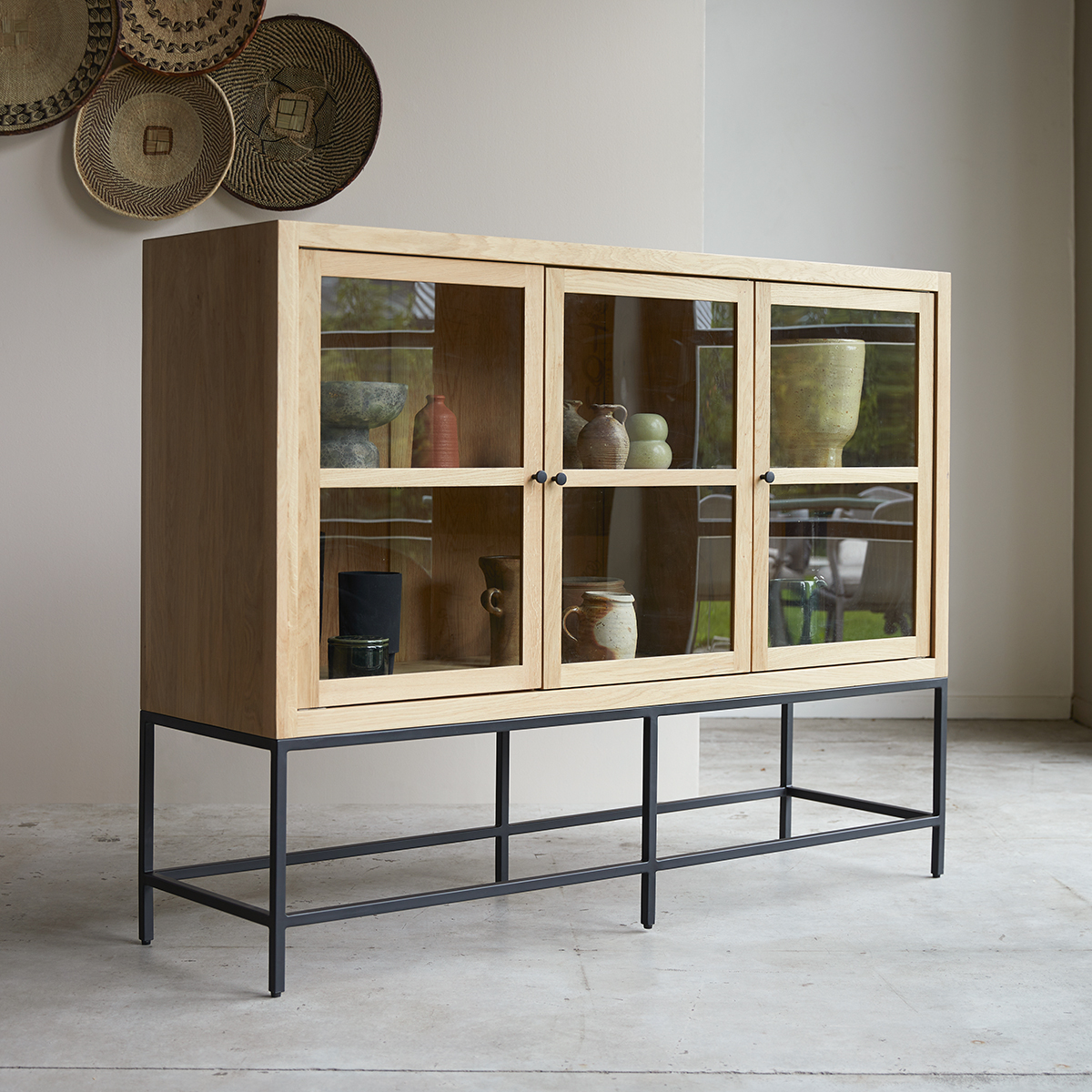 Low oak display case 160 cm - Dining room storage furniture - Tikamoon