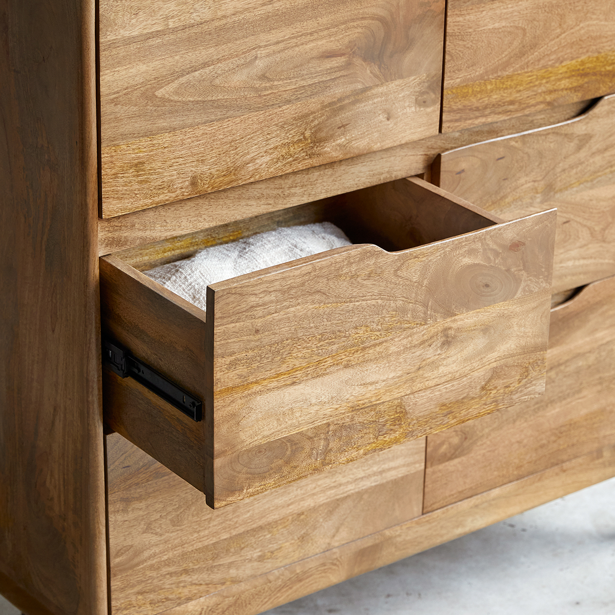 Mango wood 6-drawer chest of drawers - Living room furniture