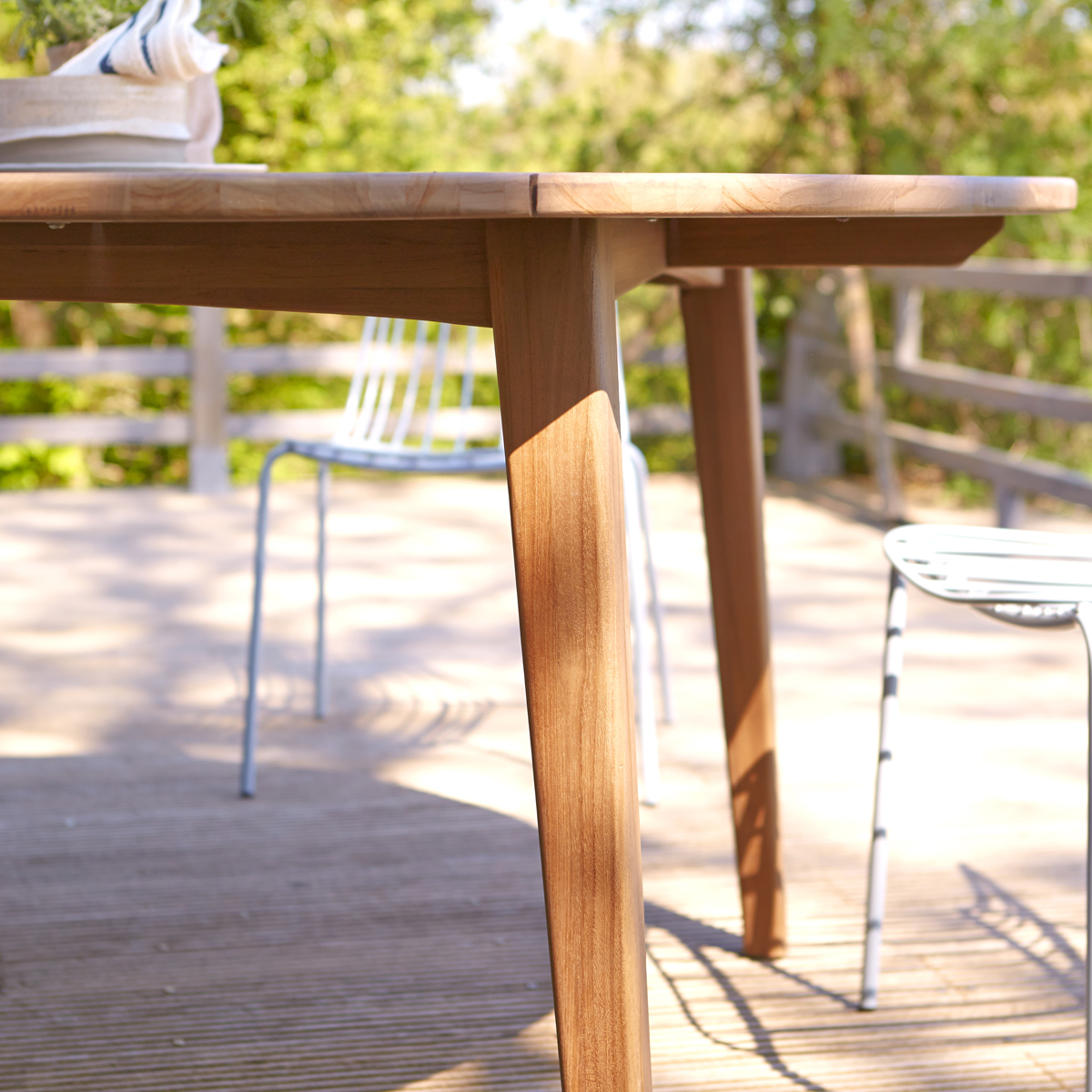 Tikamoon : Grasshopper - Solid teak garden Table