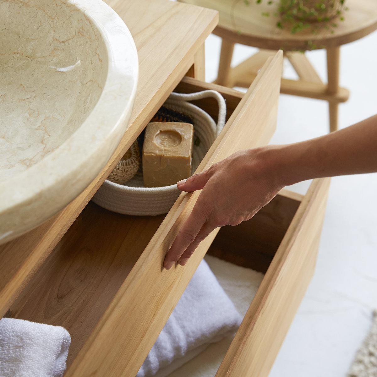 Teak wall-mounted vanity unit 80 cm - Bathroom - Tikamoon