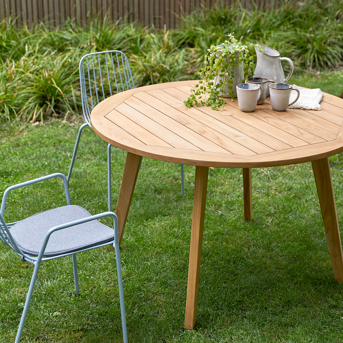 Round teak dining table 120 cm - Garden furniture - Tikamoon