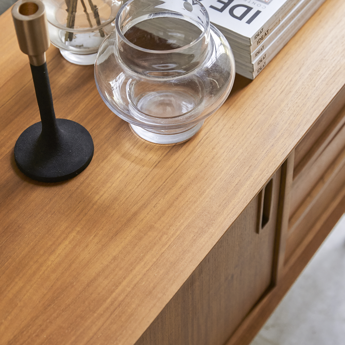 Mueble TV en teca 155 cm - Muebles de almacenamiento para el salón