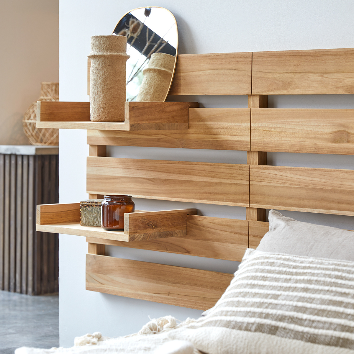 Tikamoon : Urbain - Solid teak headboard with shelves 270 cm
